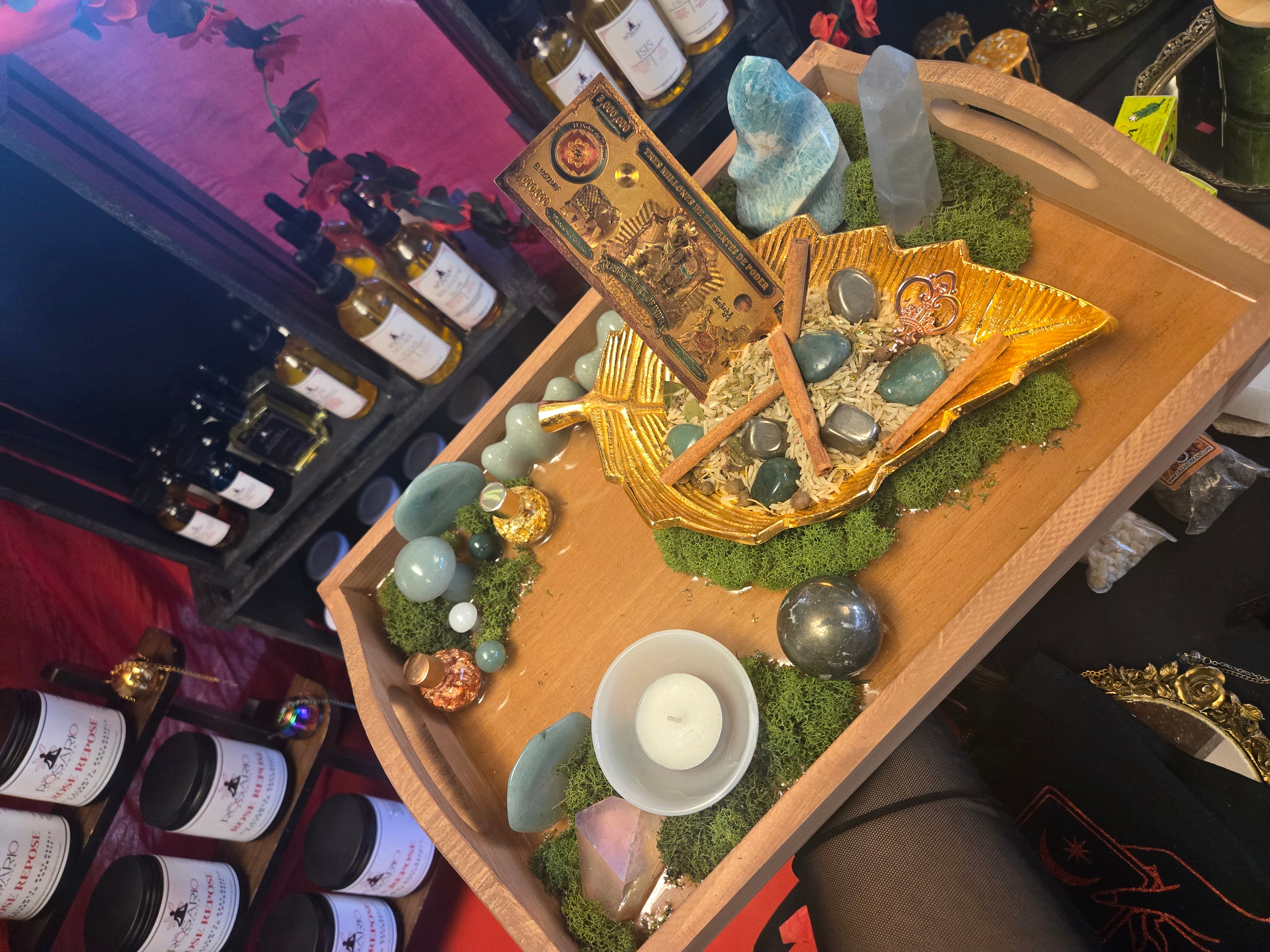 Money / prosperity altar – Del Rosario Botanica